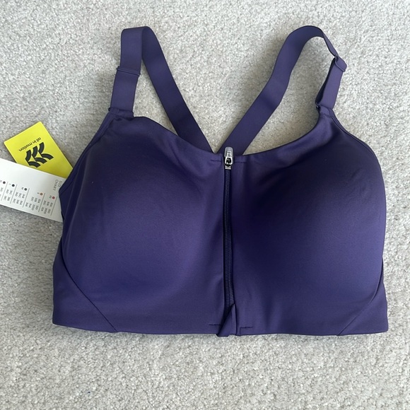 all in motion | Intimates & Sleepwear | Nwt All In Motion Sports Bra ...